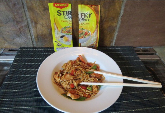 Honey, soy & garlic chicken with Singapore noodles - Real Recipes from Mums